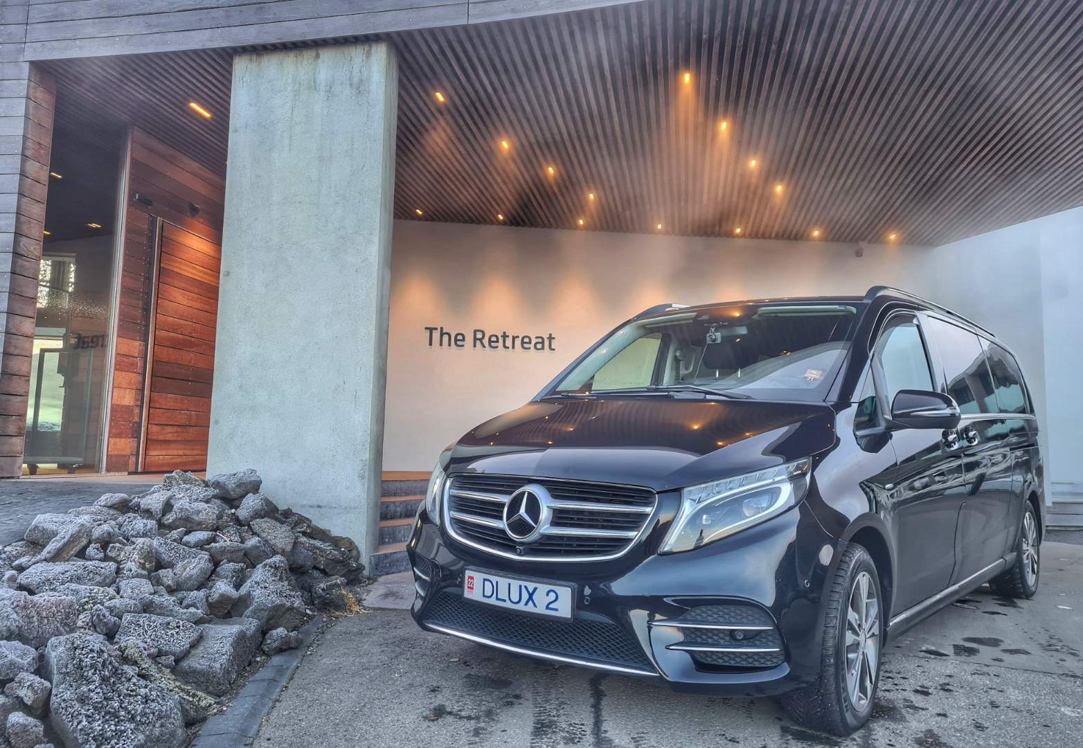 Luxury Transportation in Iceland: Elevate Your Travel Experience ...